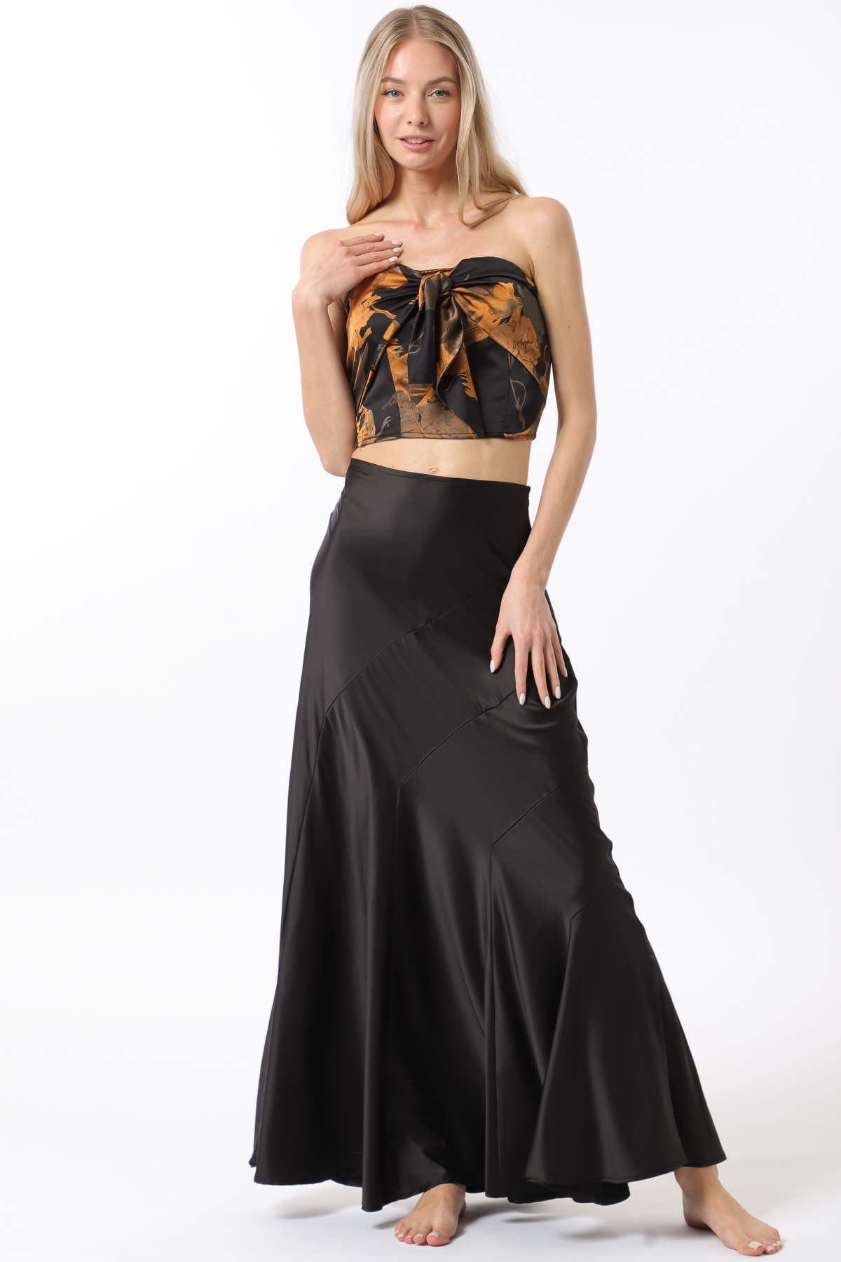 Aakaa Fashion - Women's Clothing